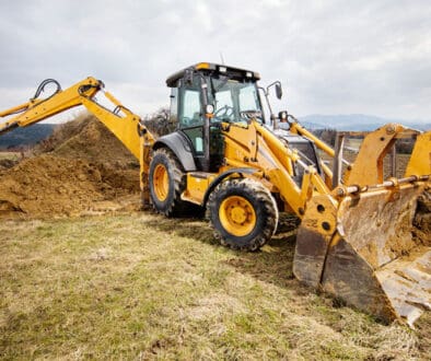 17 Types of Heavy Equipment Commonly Used in Construction